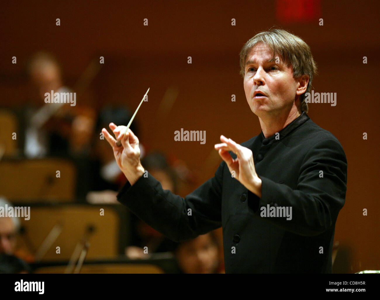 Los Angeles Philharmonic conductor Esa -Pekka Salonen performs at the ...