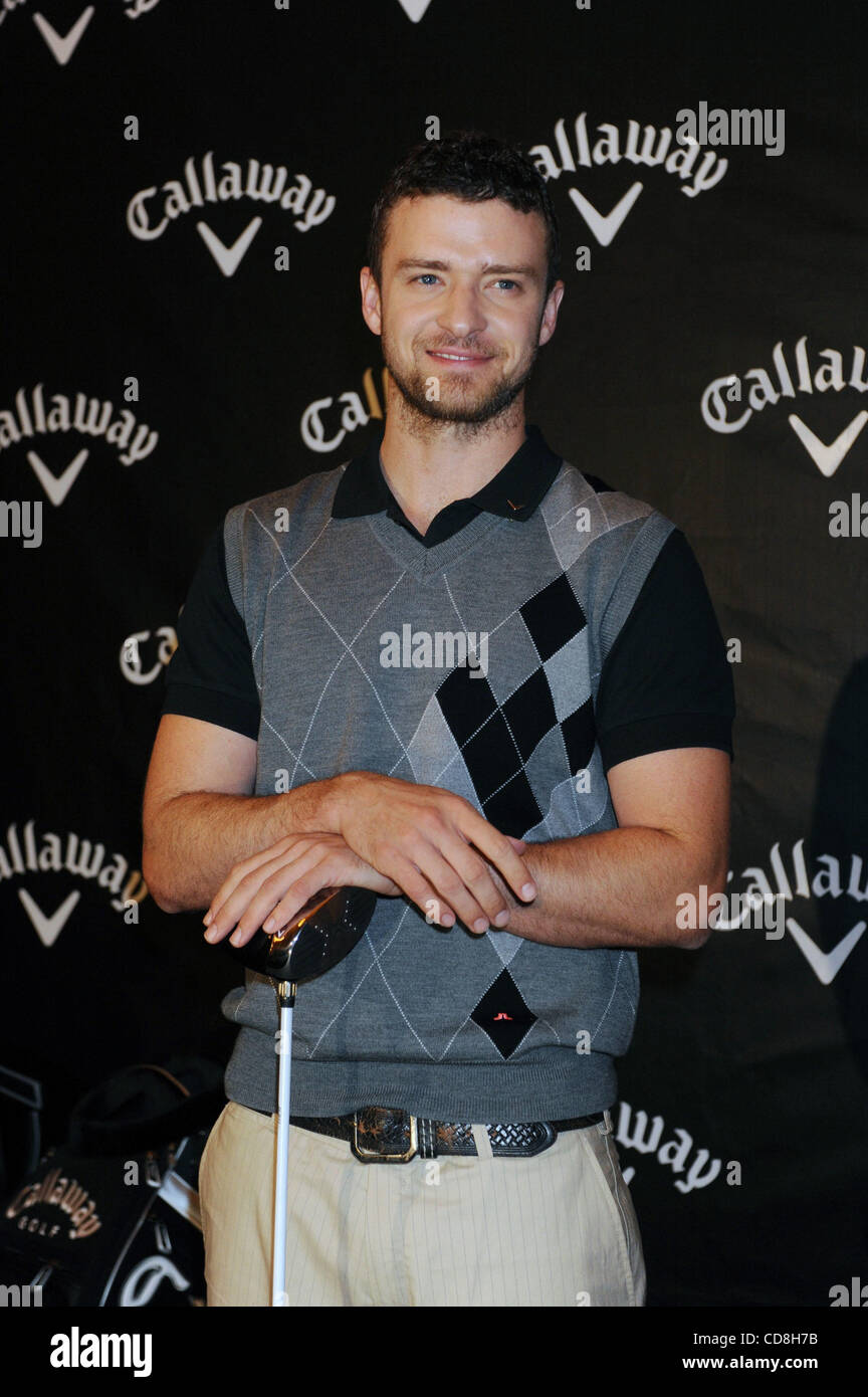 Nov 07, 2008 - Manhattan, New York, USA - JUSTIN TIMBERLAKE teams up ...
