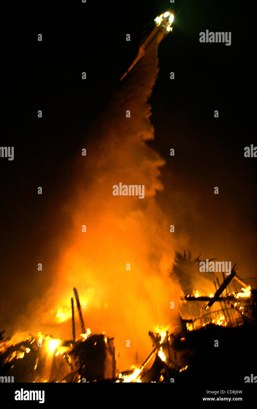 Santa barbara california firefighting hi-res stock photography and ...