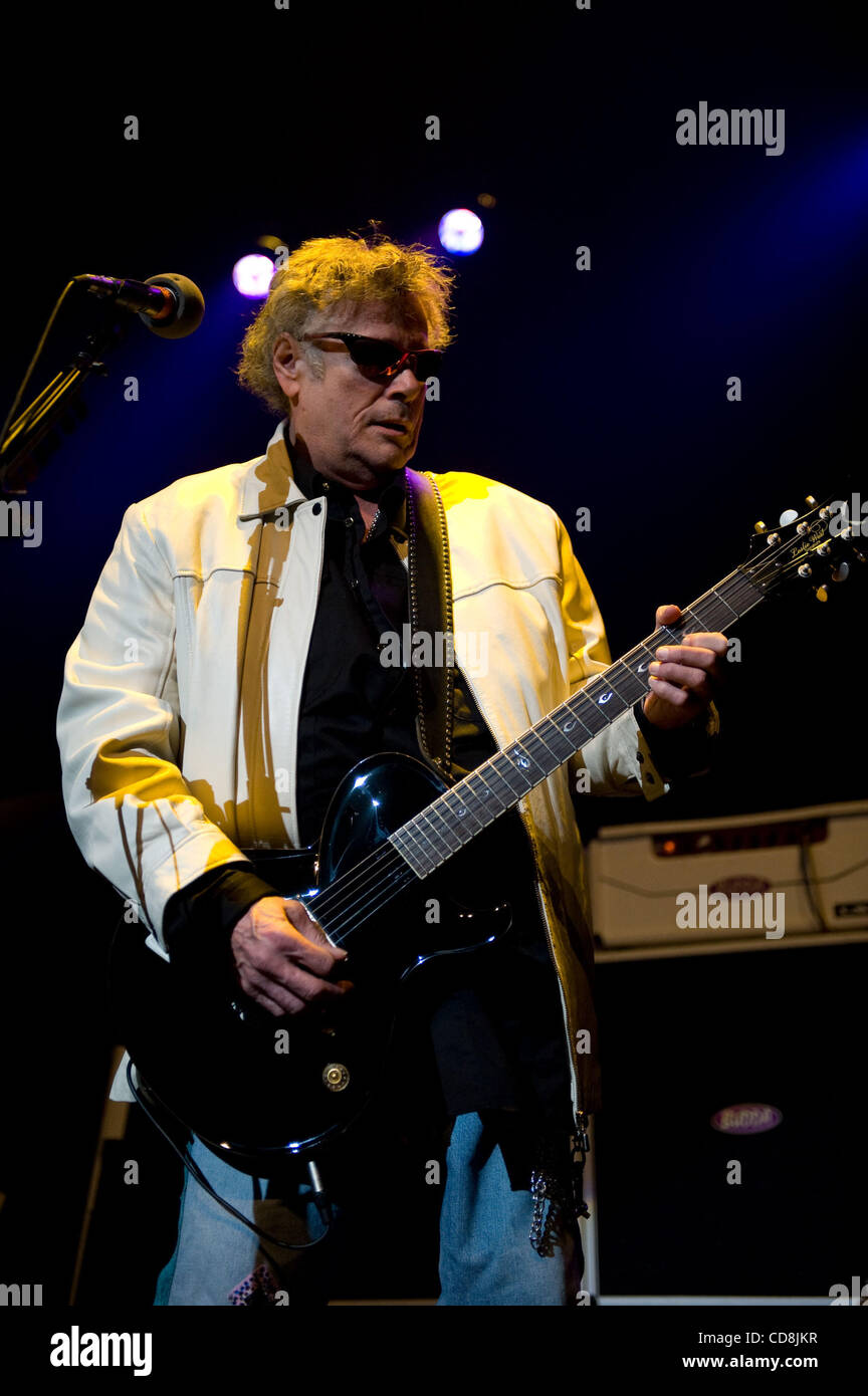 Rev jones hi-res stock photography and images - Alamy