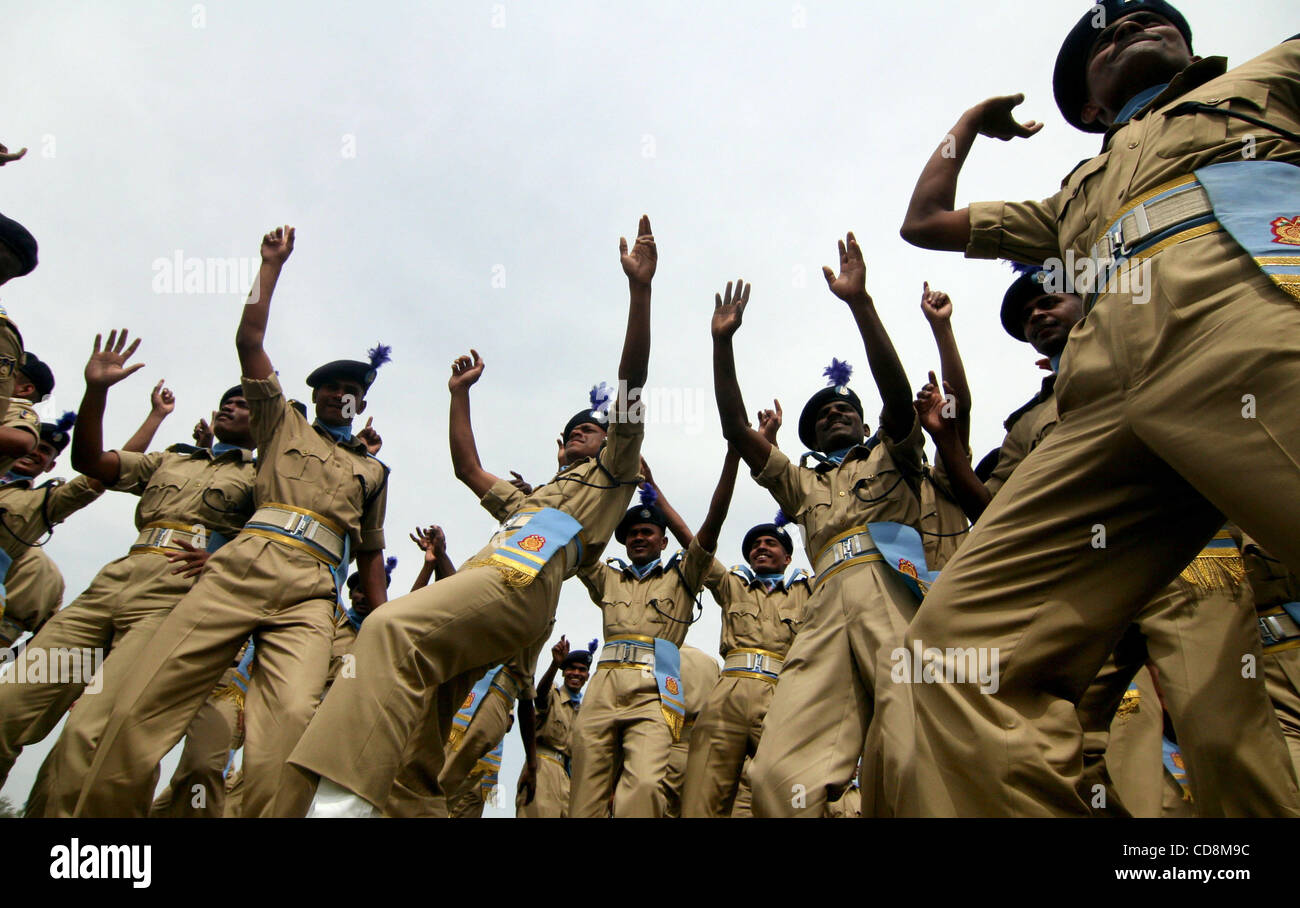 Passing out parade ceremony hi-res stock photography and images - Alamy