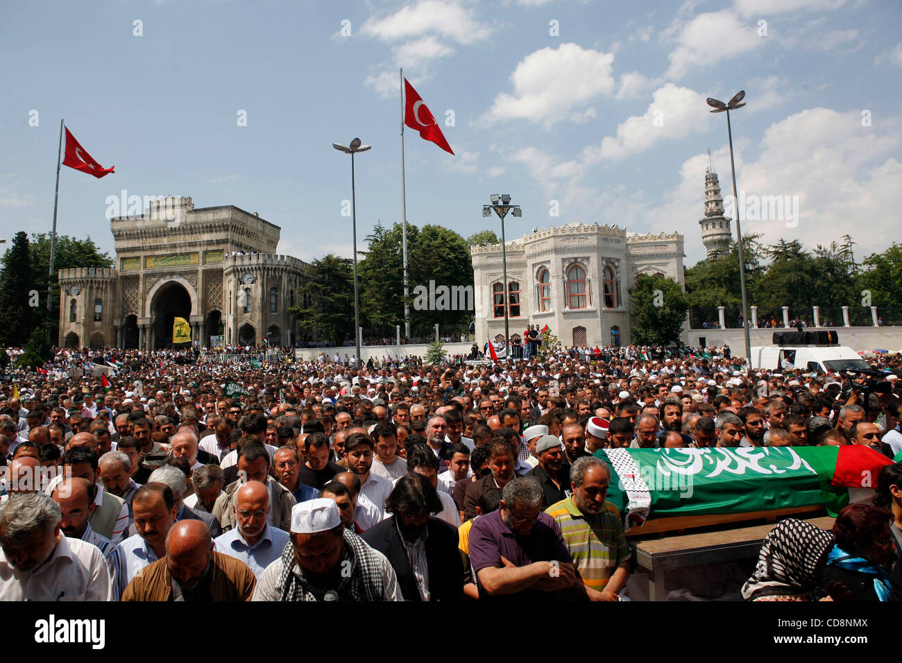 Jun 04 2010 - Istanbul, Turkey. Mourners pray during the funeral ...