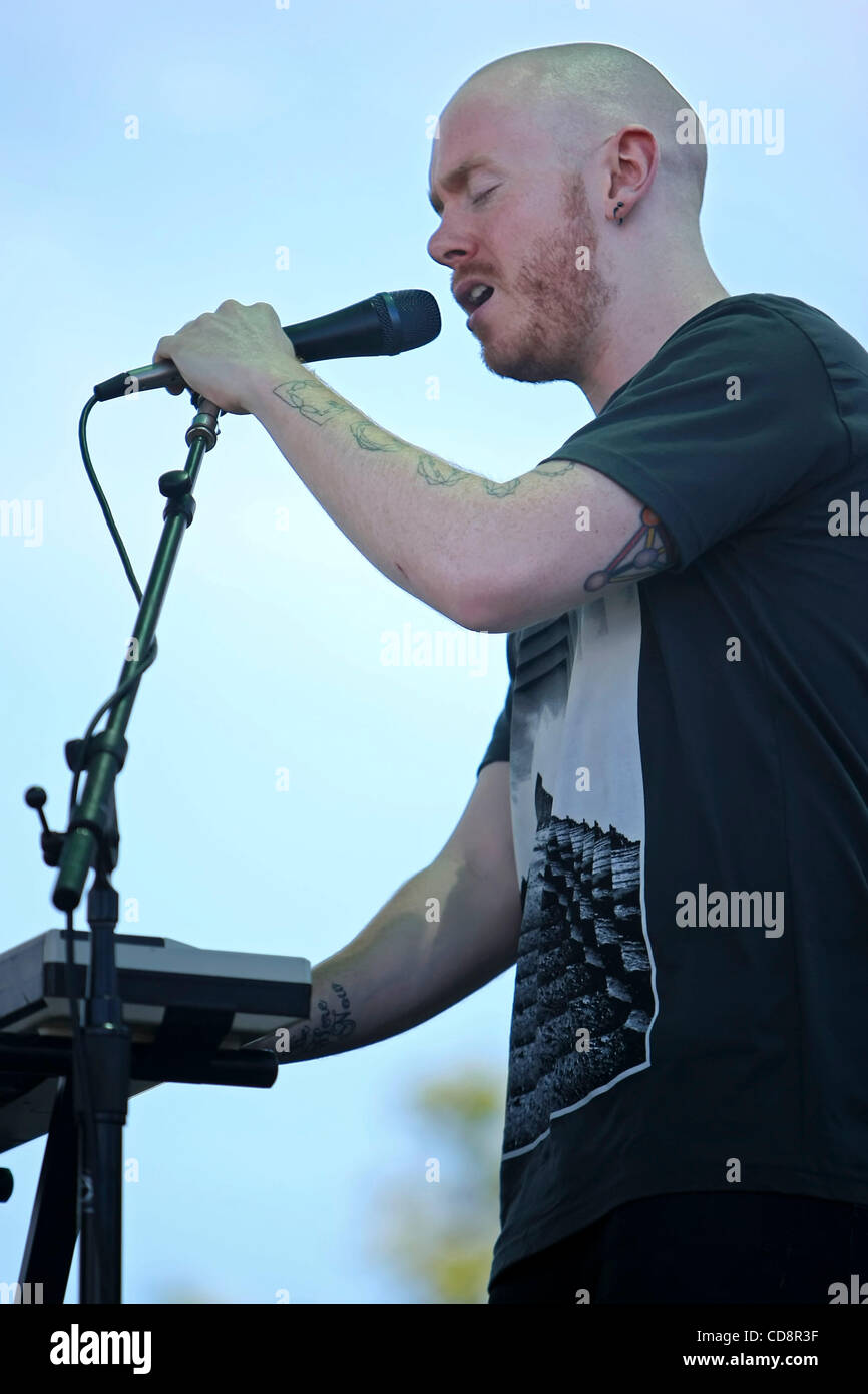 Jun 06, 2010 - Mountain View, California, USA - 'Temper Trap ...