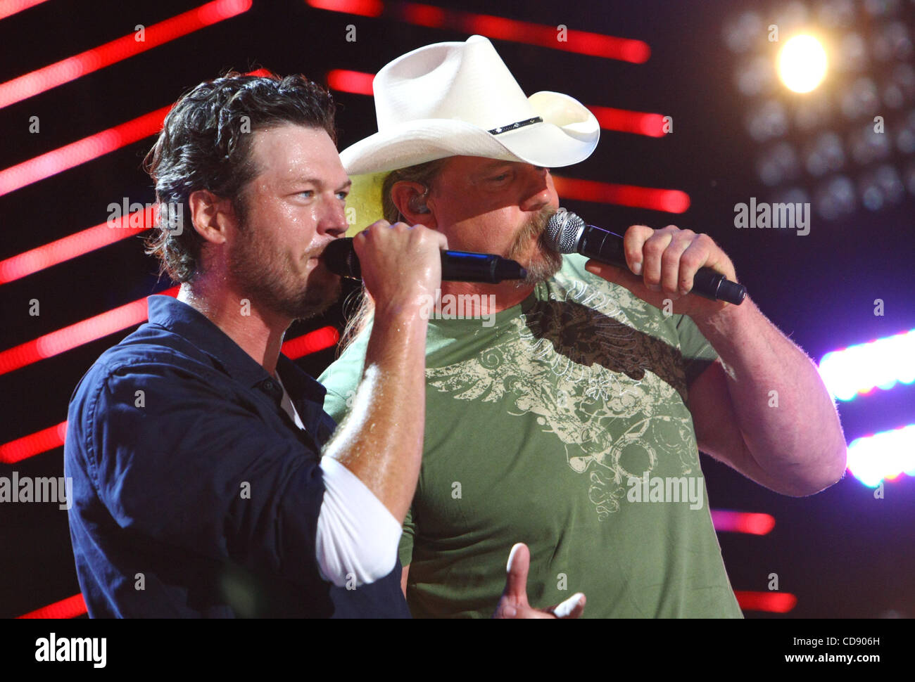 Left trace hi-res stock photography and images - Alamy