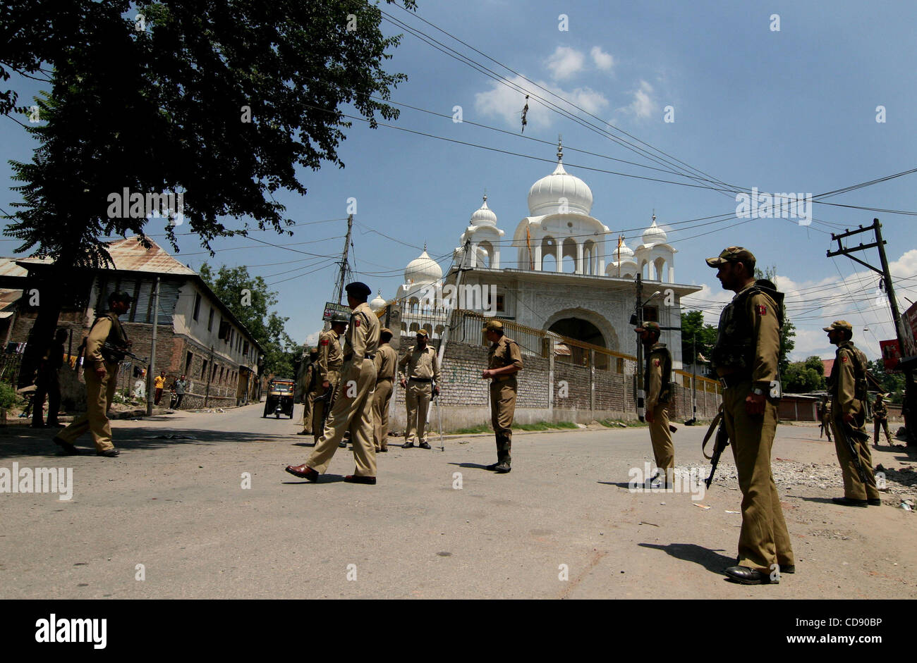 An Indian Central Reserve Police Force (CRPF) soldier stands guard ...