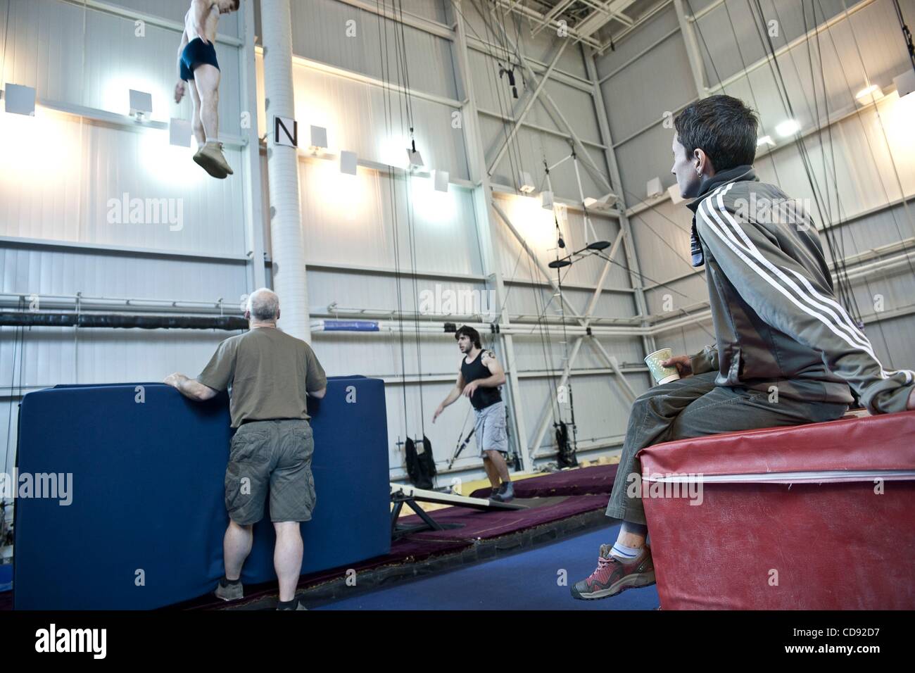 Jun 16, 2010 - Montreal, Canada - Cirque du Soleil "Circus of the Sun ...
