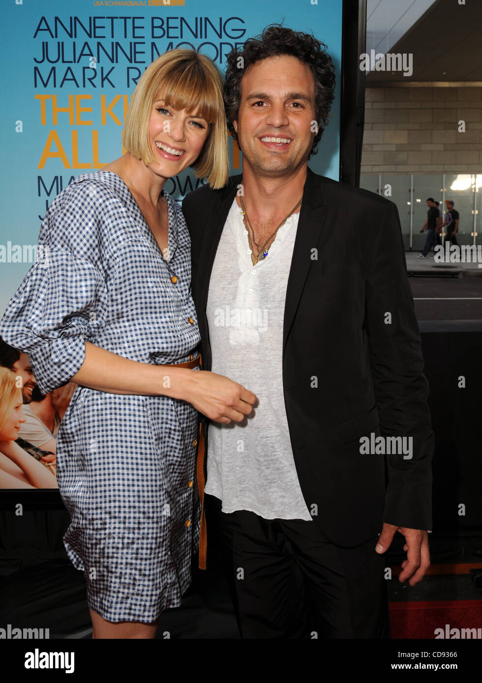 Mark Ruffalo Wife Sunrise Coigney Stock Photos & Mark Ruffalo Wife ...