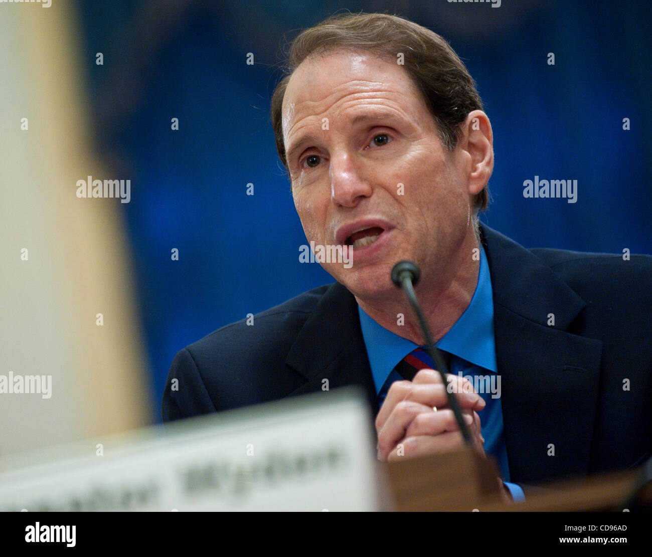 June 23, 2010 - Washington, District of Columbia, U.S., - Sen. Ron ...