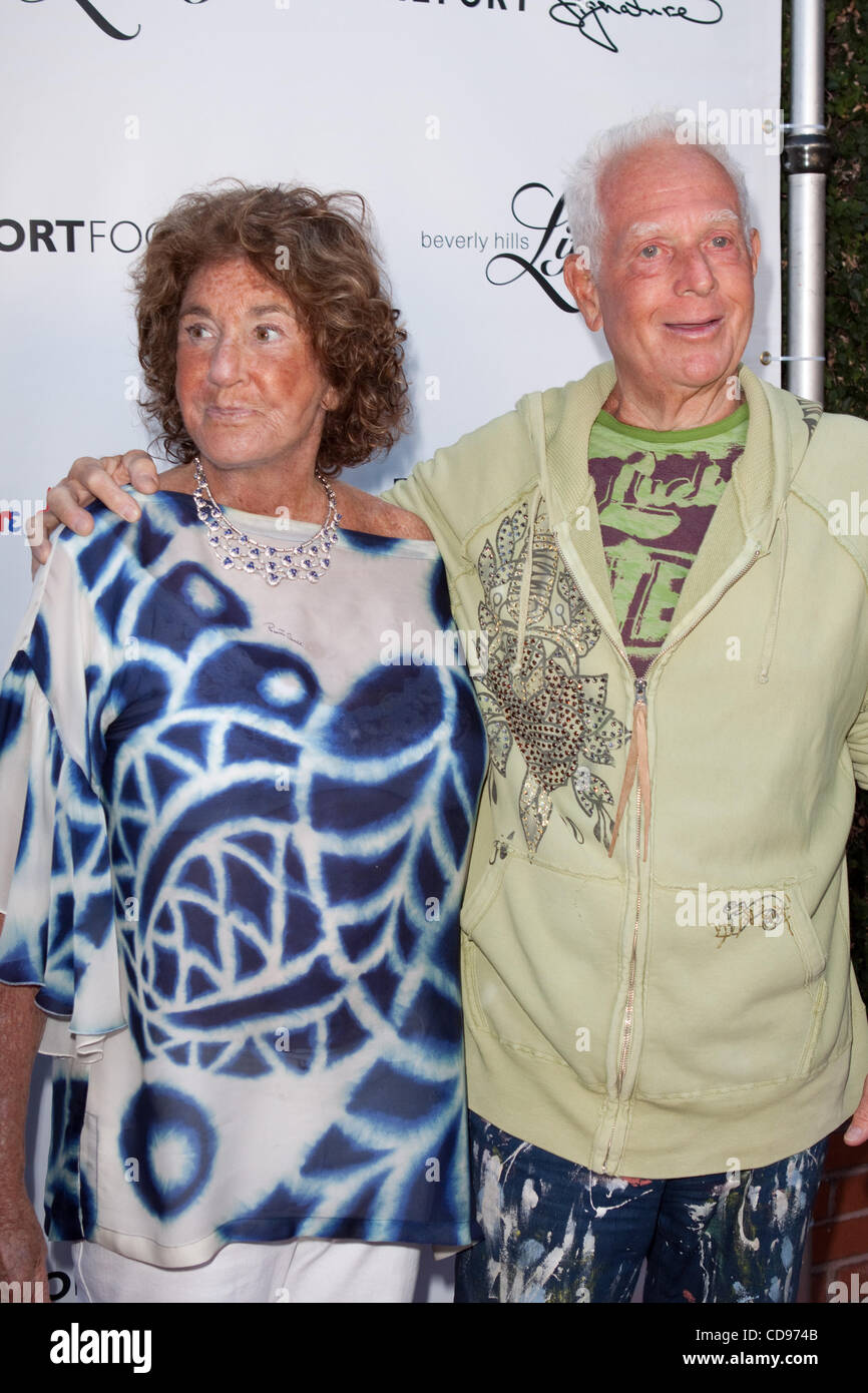 Jun 24, 2010 - Los Angeles, California, U.S. - Fred Segal feet owners ...