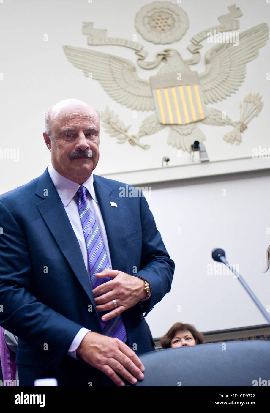 Dr phil tv show hi-res stock photography and images - Alamy