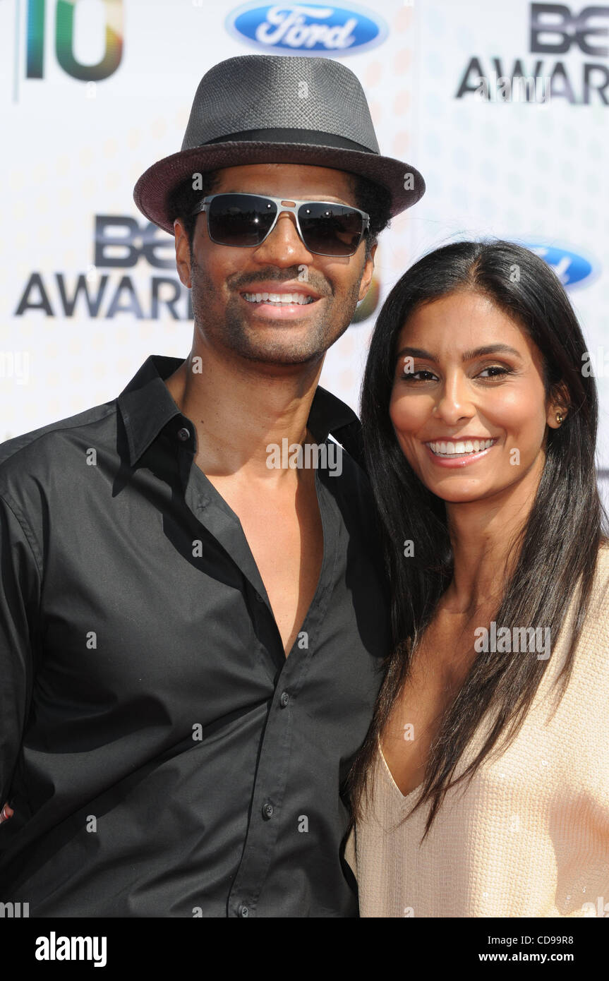 Jun 27, 2010 - Los Angeles, California, USA - Singer ERIC BENET (left ...