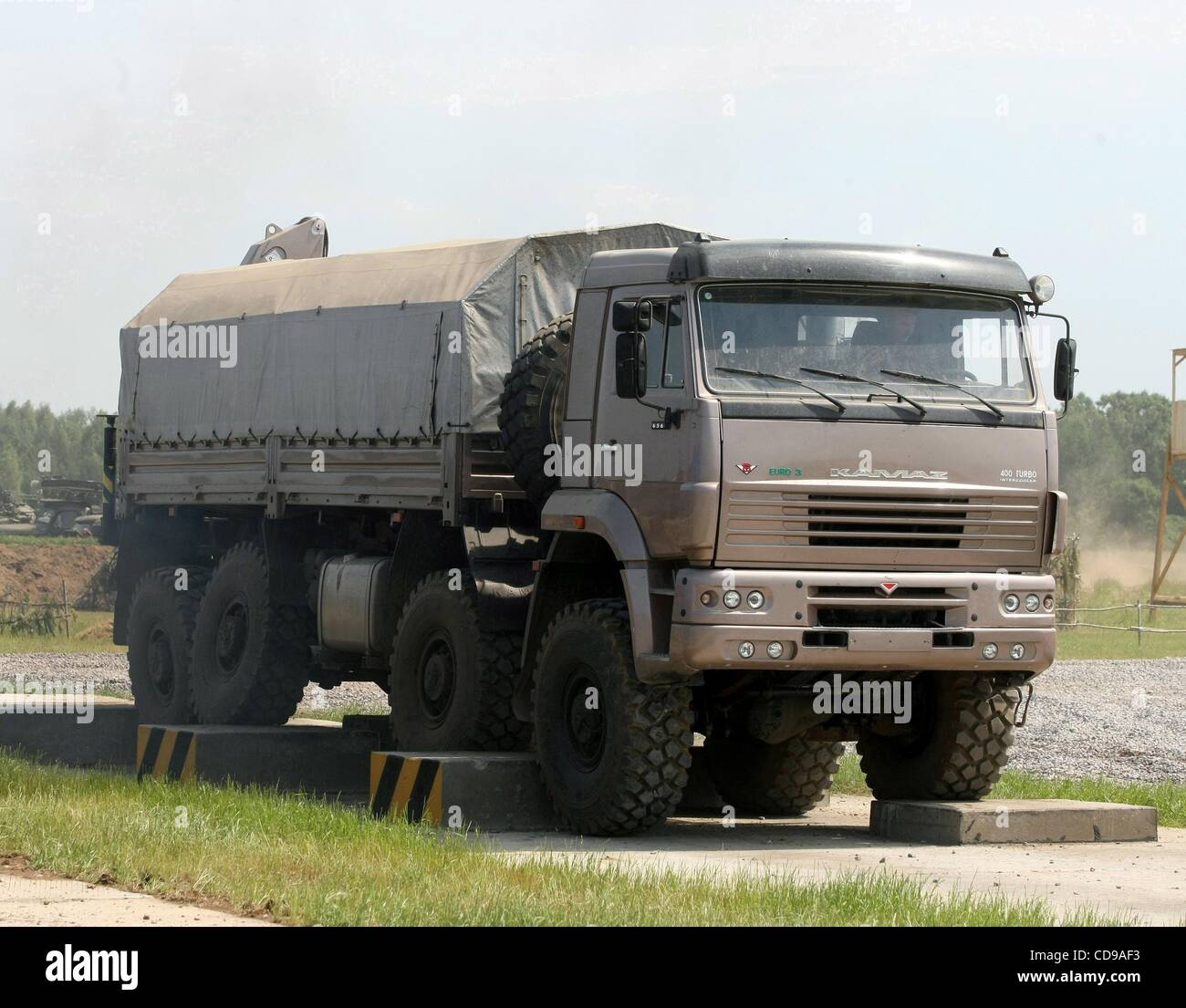 Russian army truck hi-res stock photography and images - Alamy