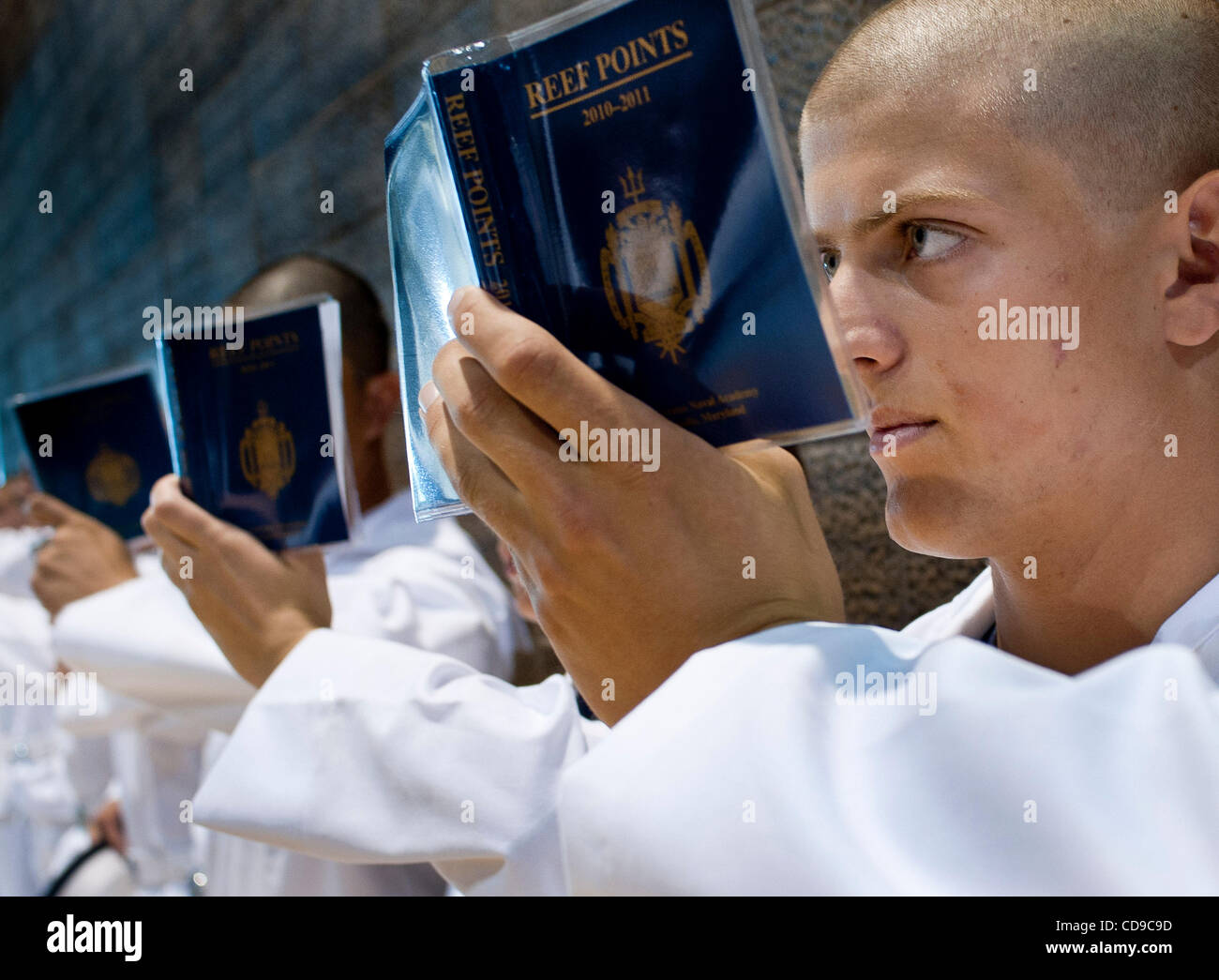 Reef points hi-res stock photography and images - Alamy
