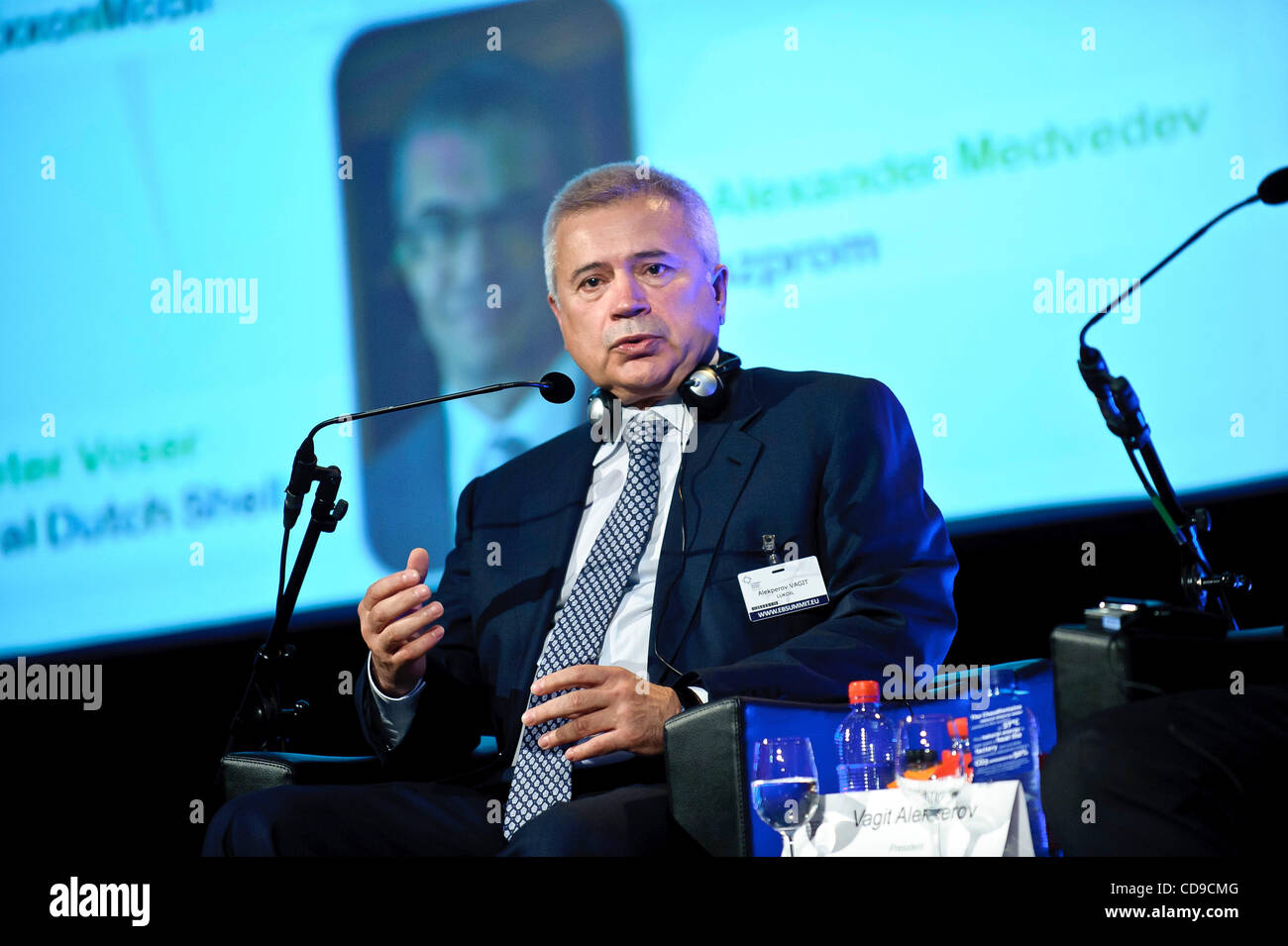Lukoil president vagit alekperov hi-res stock photography and images ...