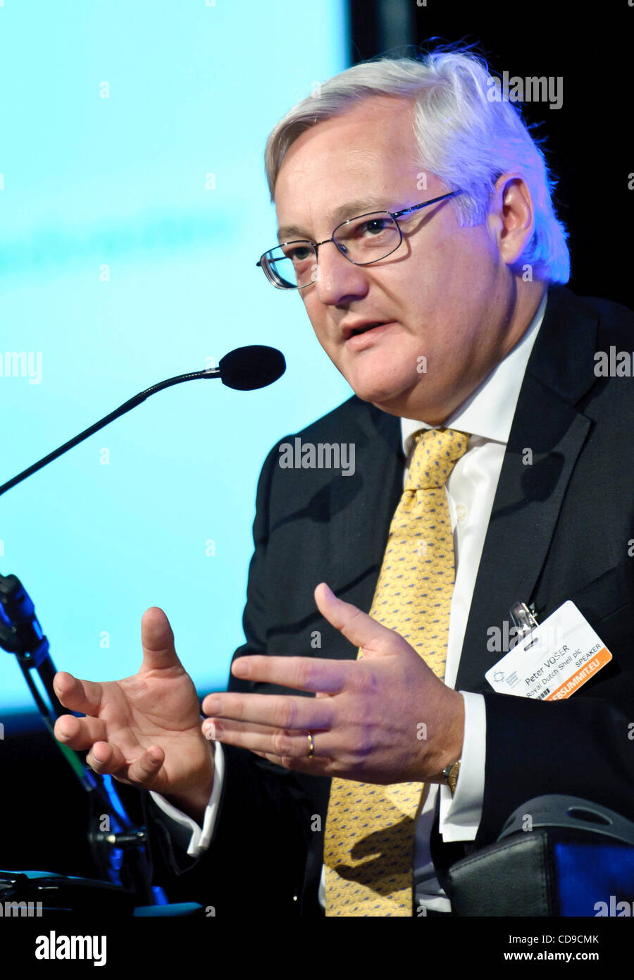 Royal Dutch Shell Ceo High Resolution Stock Photography and Images - Alamy