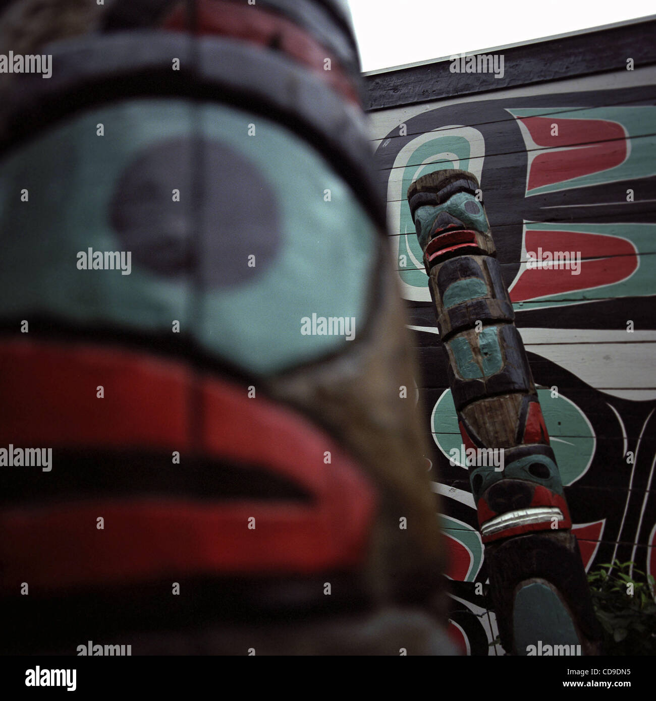 Jul 04, 2010 - Seattle, Washington, U.S. - Totem poles at Ivar's Salmon ...