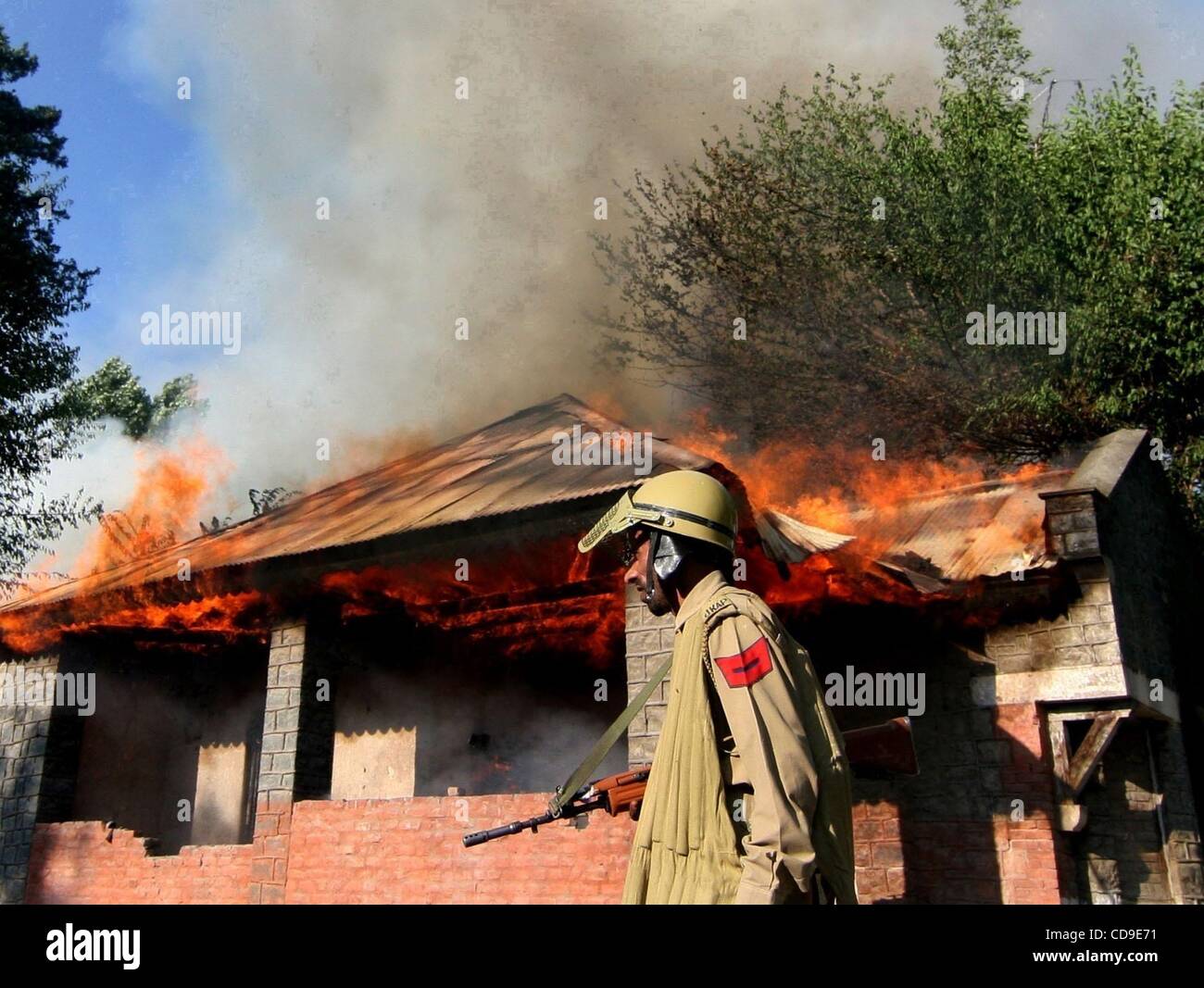 Indian firefighters hi-res stock photography and images - Alamy