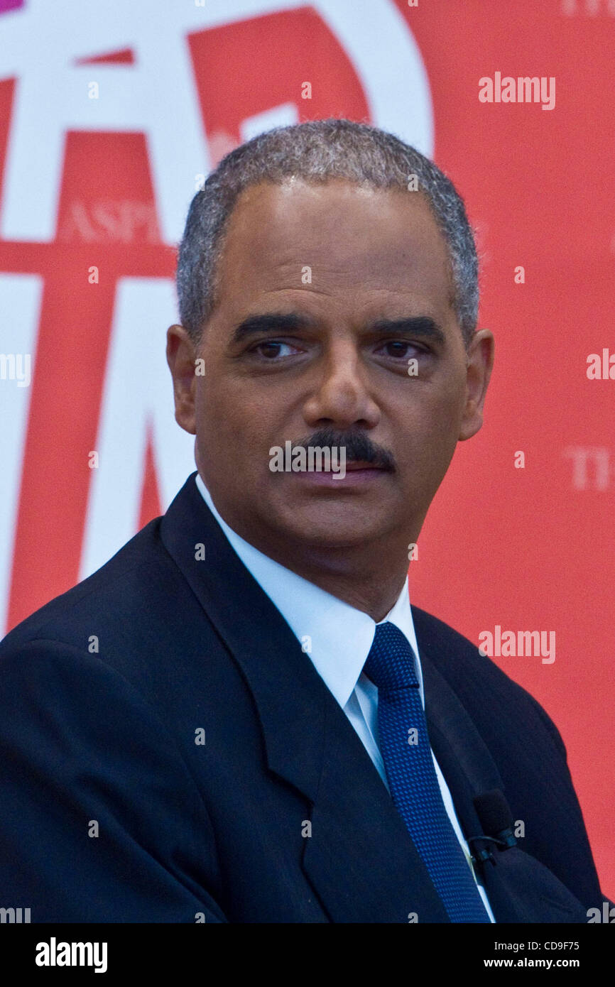 Us attorney general eric holder 2010 hi-res stock photography and ...