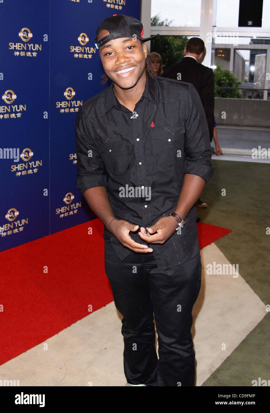 July 08, 2010 - Los Angeles, California, U.S. - Leon Thomas.SHEN YUN ...