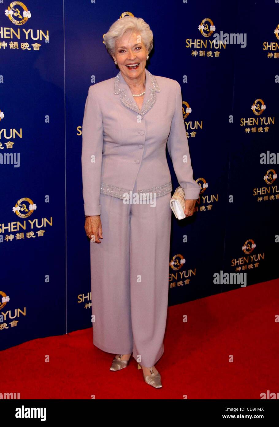 July 08, 2010 - Los Angeles, California, U.S. - Mary Meriwether.SHEN ...