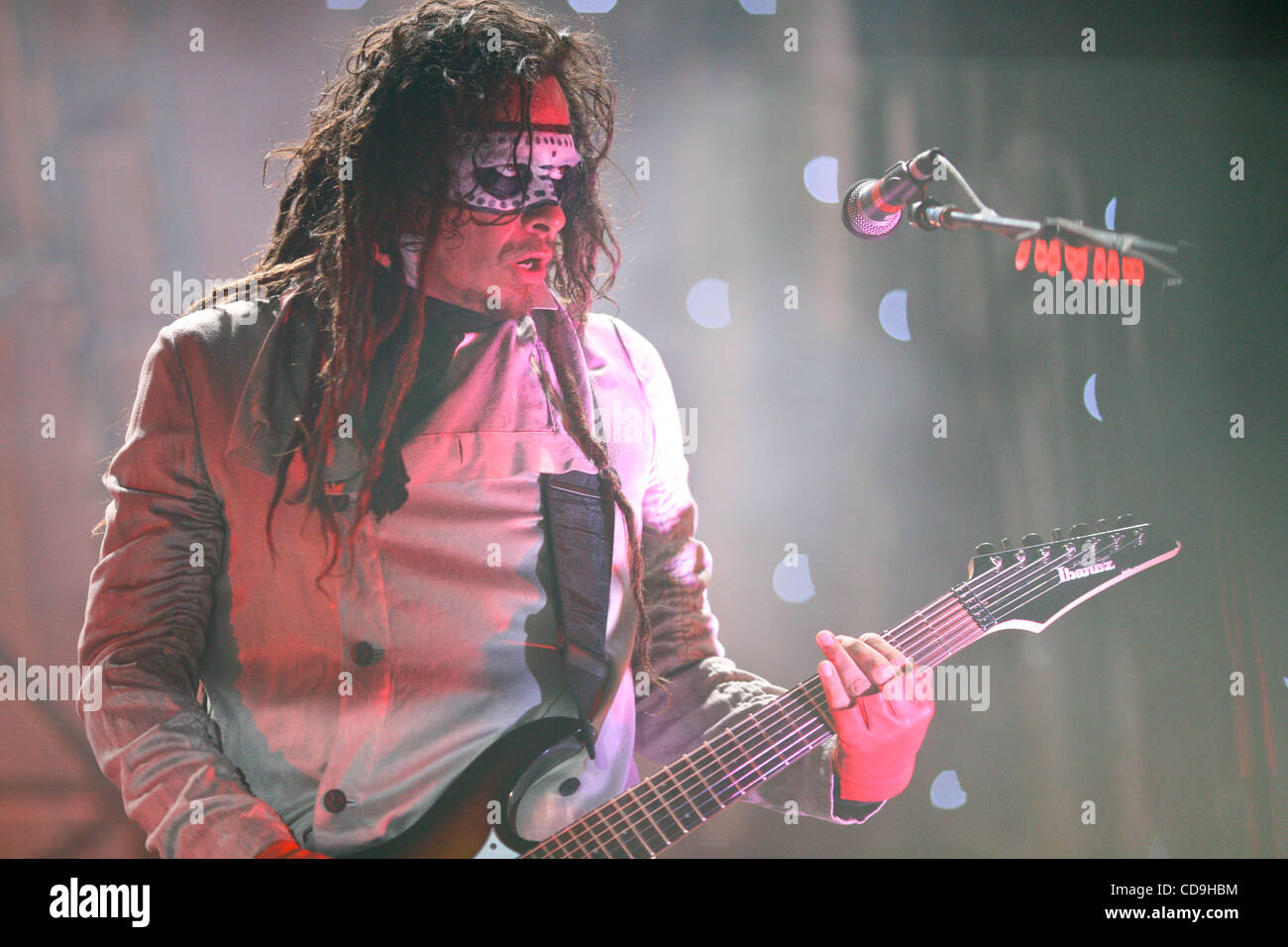 Korn fans hi-res stock photography and images - Alamy