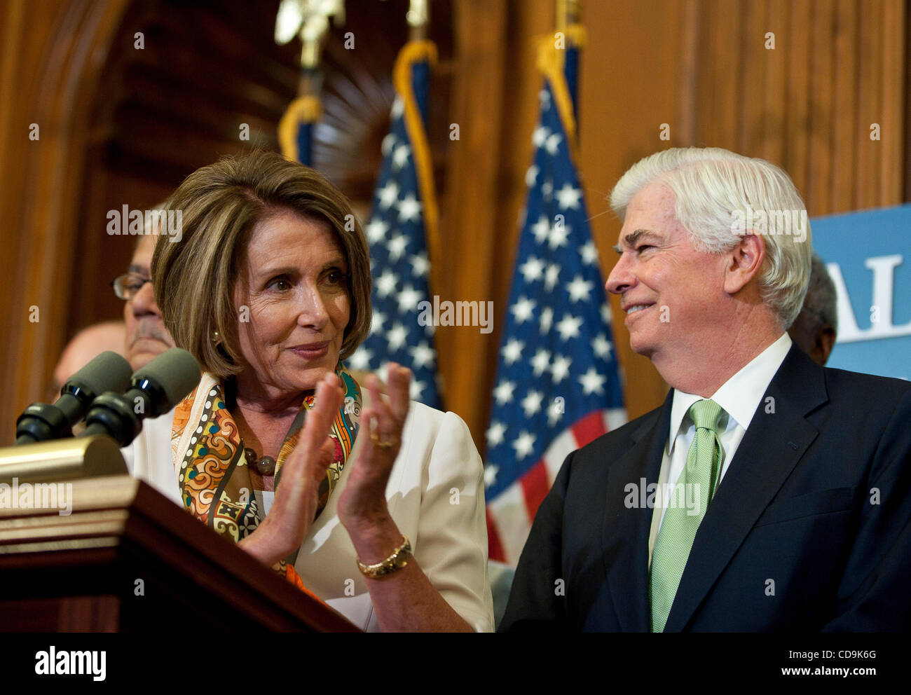 Chris dodd barney frank hi-res stock photography and images - Alamy