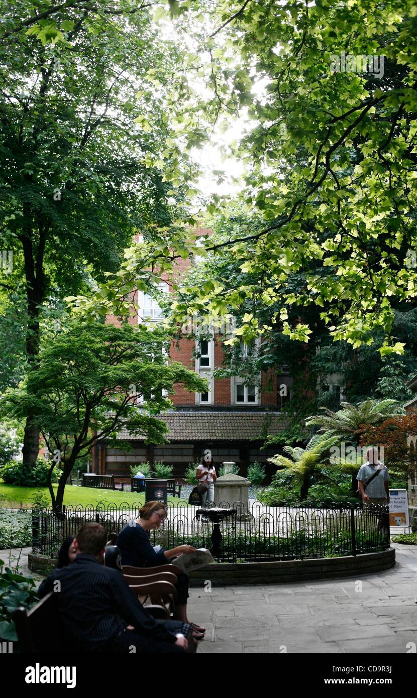 Jul 20, 2010 - London, England, United Kingdom - Commemorative tiles ...