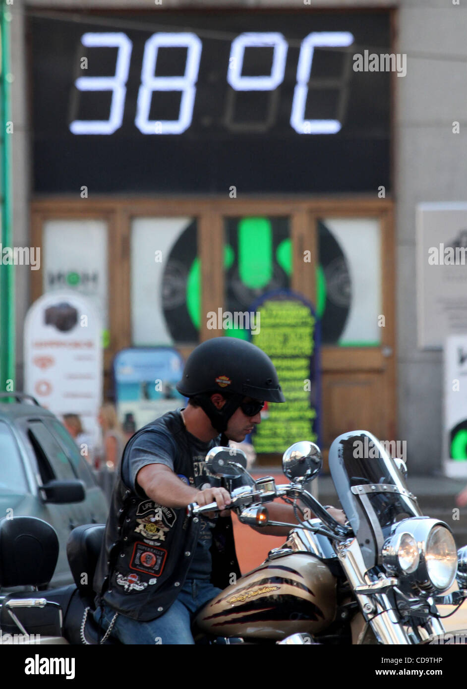 Extremely hot weather(up to 40 degrees centigrade)cause heat strikes in ...