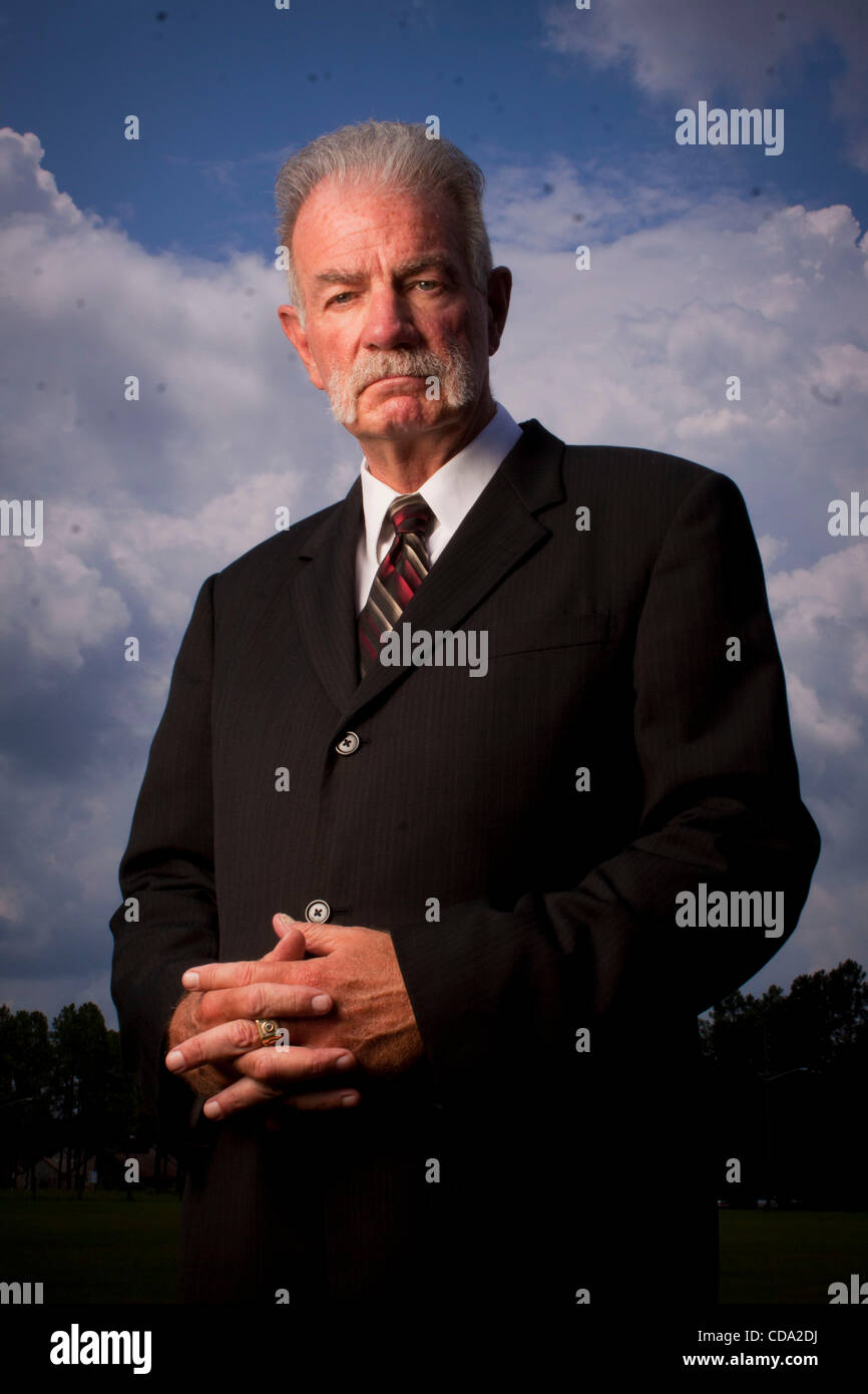 Aug. 01, 2010 - Gainesville, Florida, U.S. - Pastor TERRY JONES poses ...
