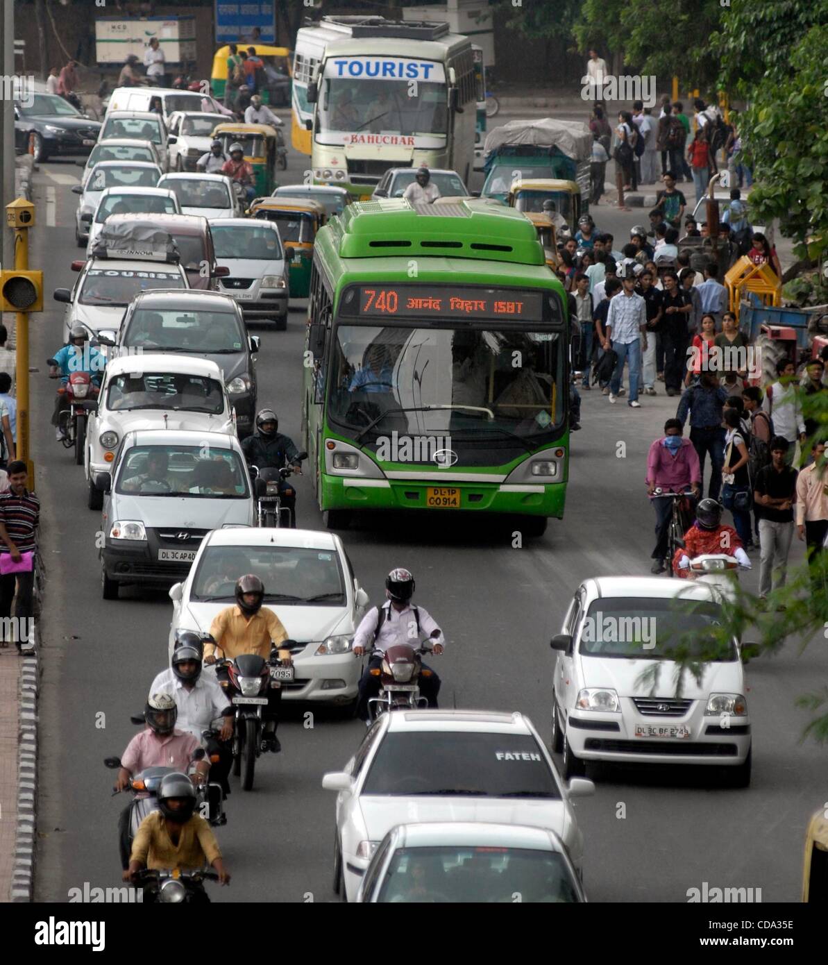 Aug 03, 2010 - Delhi, India - Commuting with buses currently includes ...