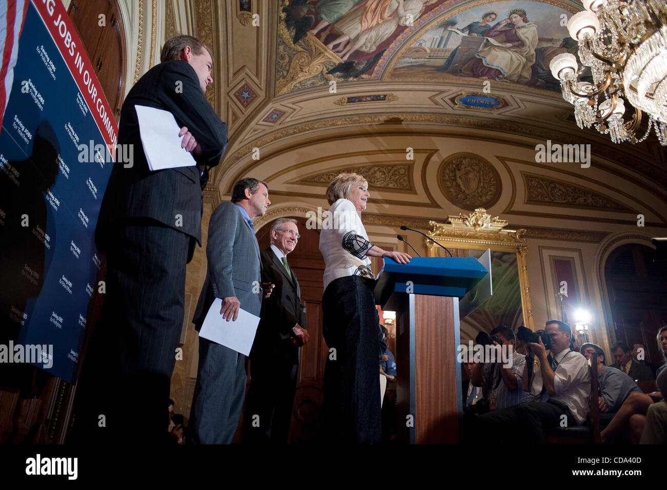 U s senator barbara boxer hi-res stock photography and images - Alamy