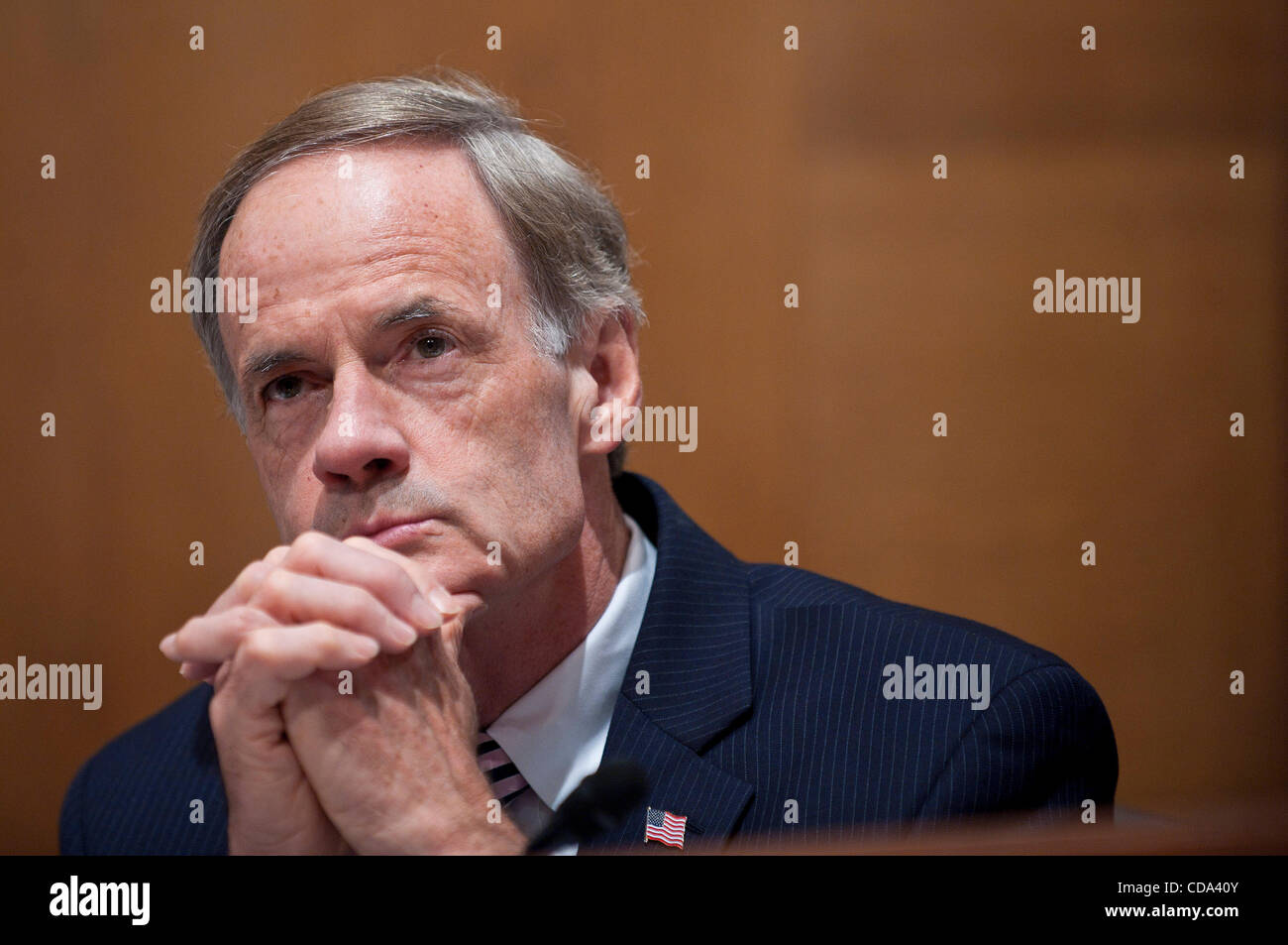 U s senator tom carper hi-res stock photography and images - Alamy
