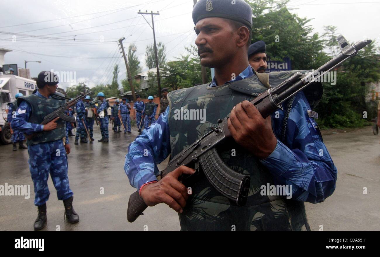 Indian rapid action force raf hi-res stock photography and images - Alamy