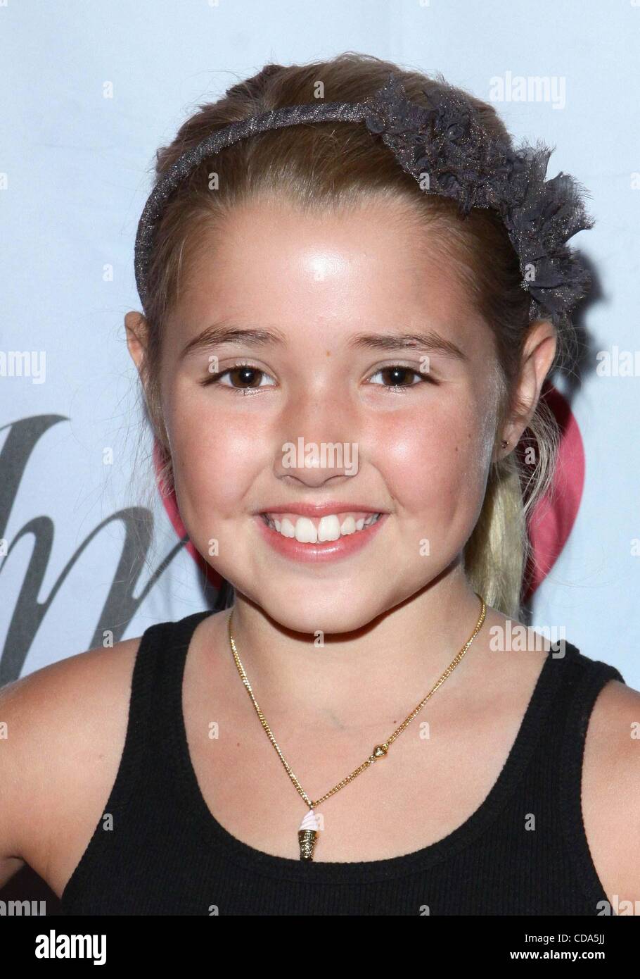 Aug. 06, 2010 - Los Angeles, California, U.S. - Emily Grace.2010 Teen ...