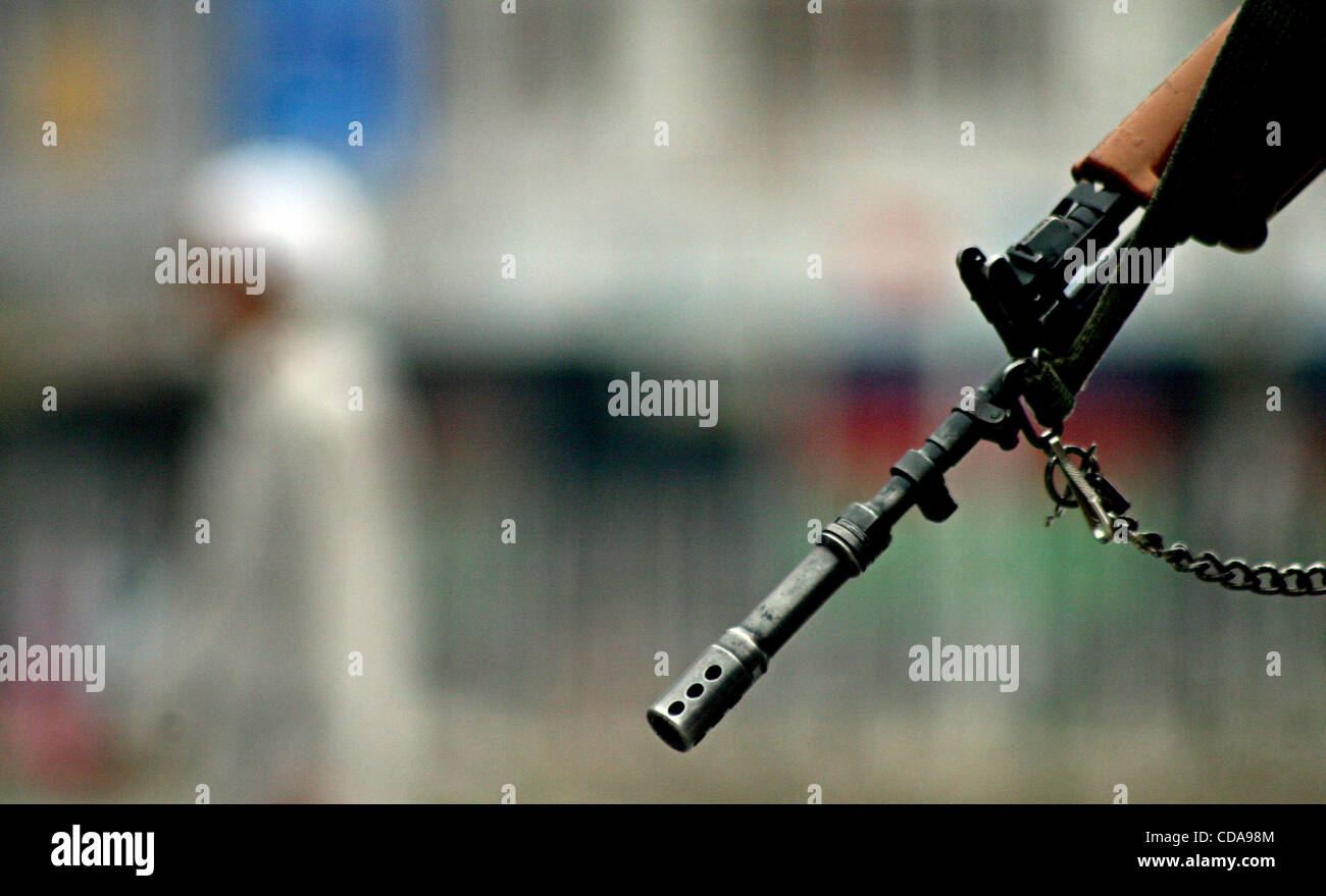 Indian paramilitary vehicles hi-res stock photography and images - Alamy