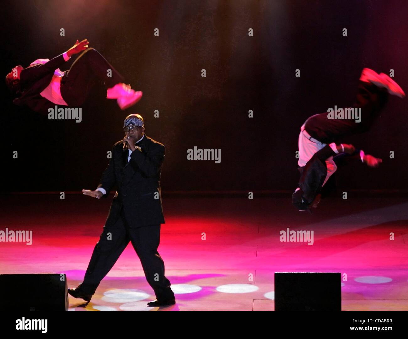 Rapper concert 1980s hi-res stock photography and images - Alamy