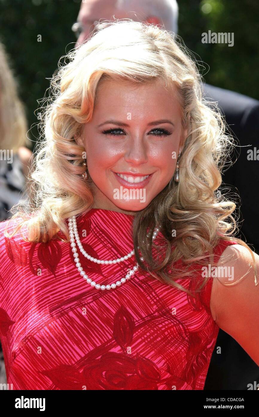 Aug 21, 2010 - Los Angeles, California, USA - Actress CHELSEA HIGHTOWER ...