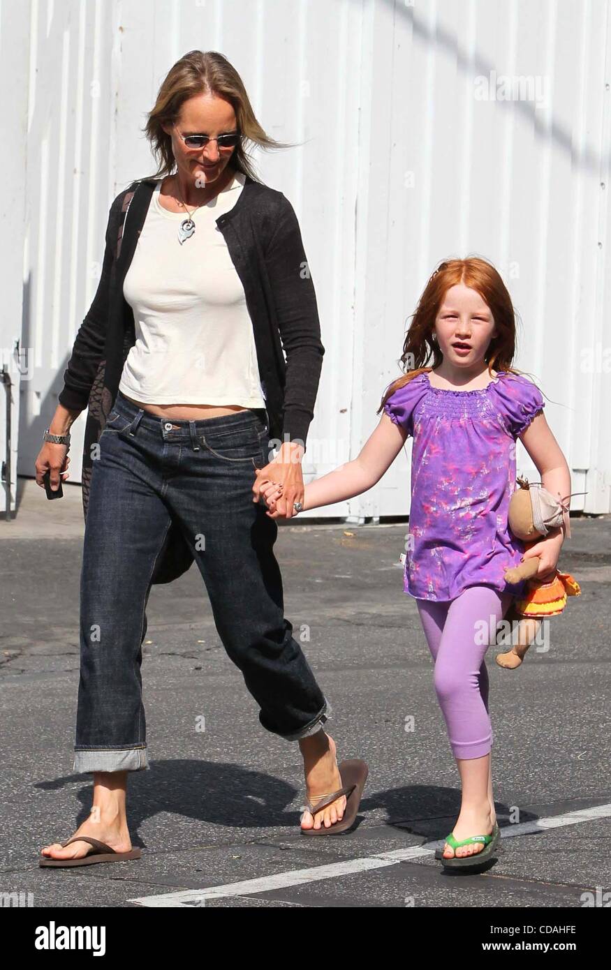 Aug. 30, 2010 - Los Angeles, California, U.S. - HELEN HUNT and daughter ...