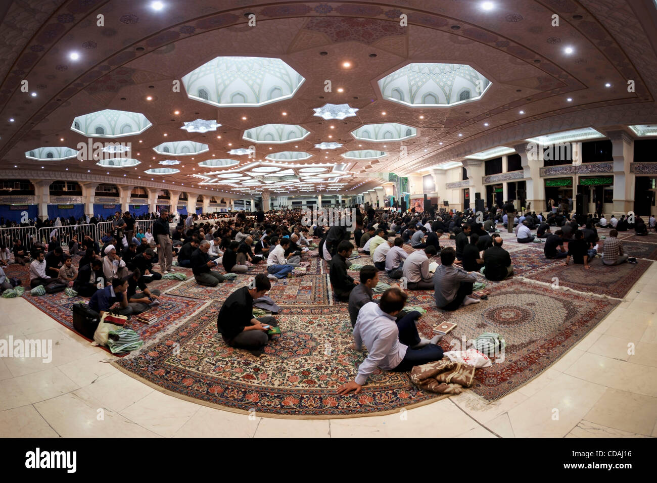 Sep 1, 2010 - Tehran, Iran A panoramic picture of Tehran Grand Mosalla ...