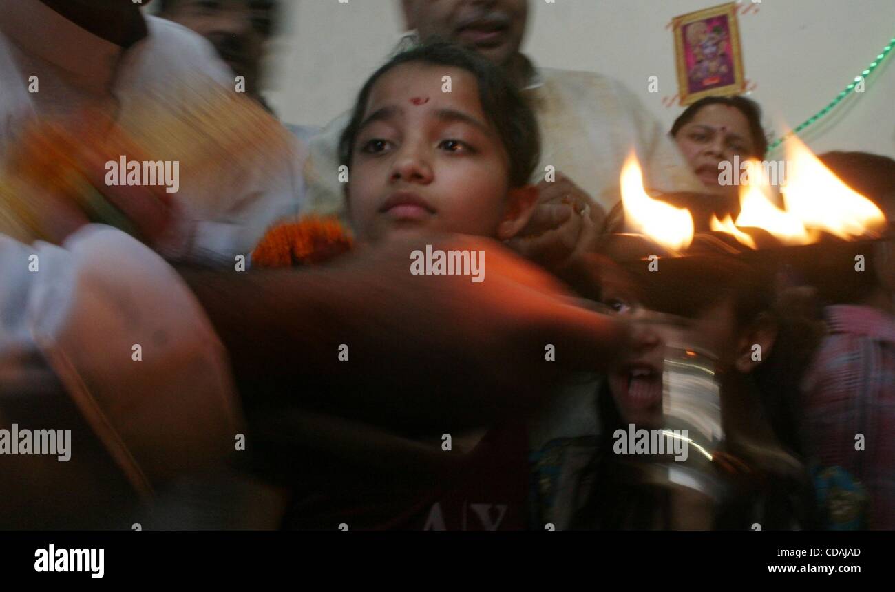 Sep 02, 2010 - Srinagar, Kashmir, India - Kashmiri Pandit (hindu ...