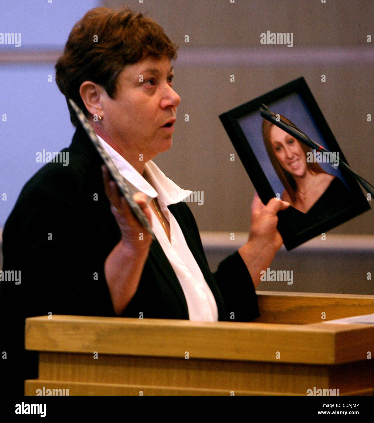 Sarah wade hi-res stock photography and images - Alamy