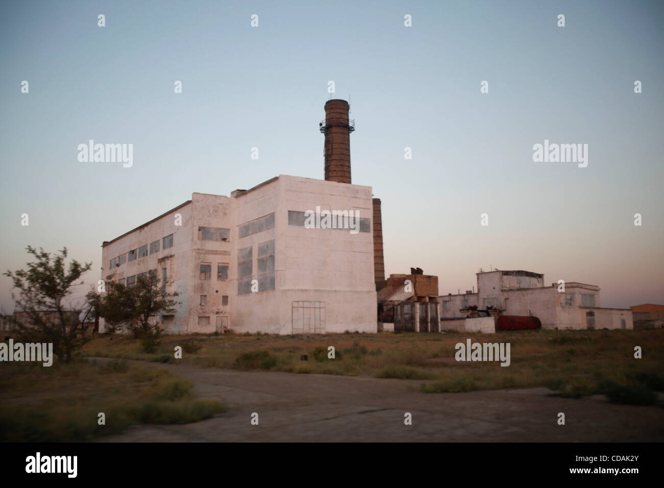 Sep 03, 2010 - Baikonur, Kazakhstan - Aging rocket fuel factory ...