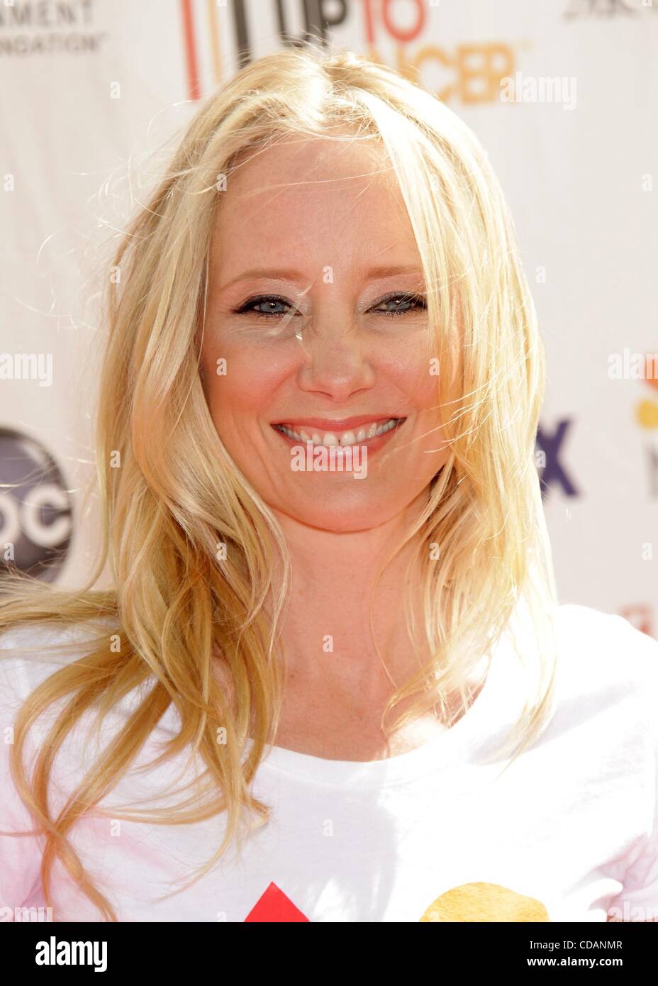 Sep 10, 2010 - Culver City, California, USA - Actor ANNE HECHE arriving ...