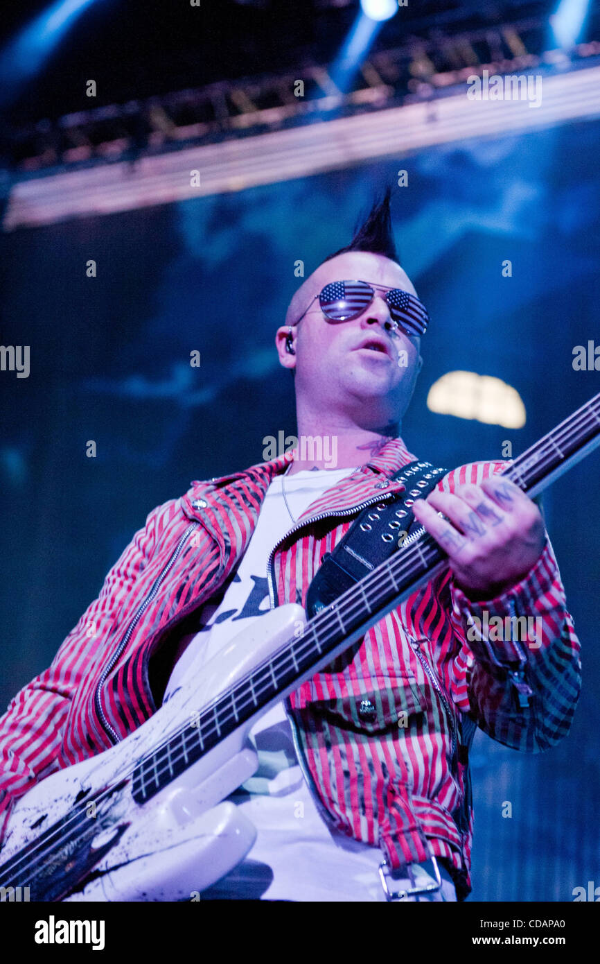 Johnny christ avenged sevenfold hi-res stock photography and images - Alamy