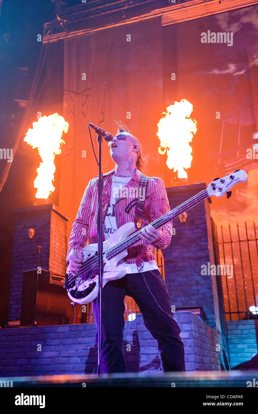 Johnny christ avenged sevenfold hi-res stock photography and images - Alamy