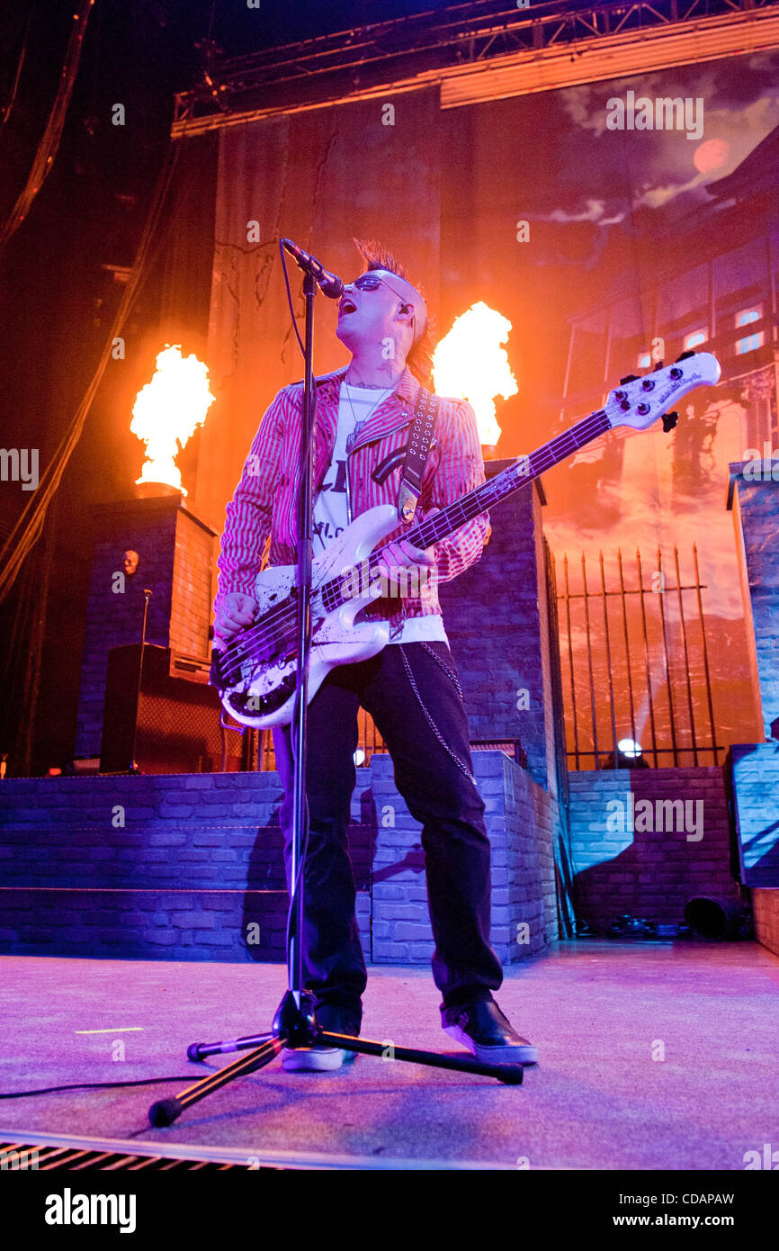 Johnny christ avenged sevenfold hi-res stock photography and images - Alamy