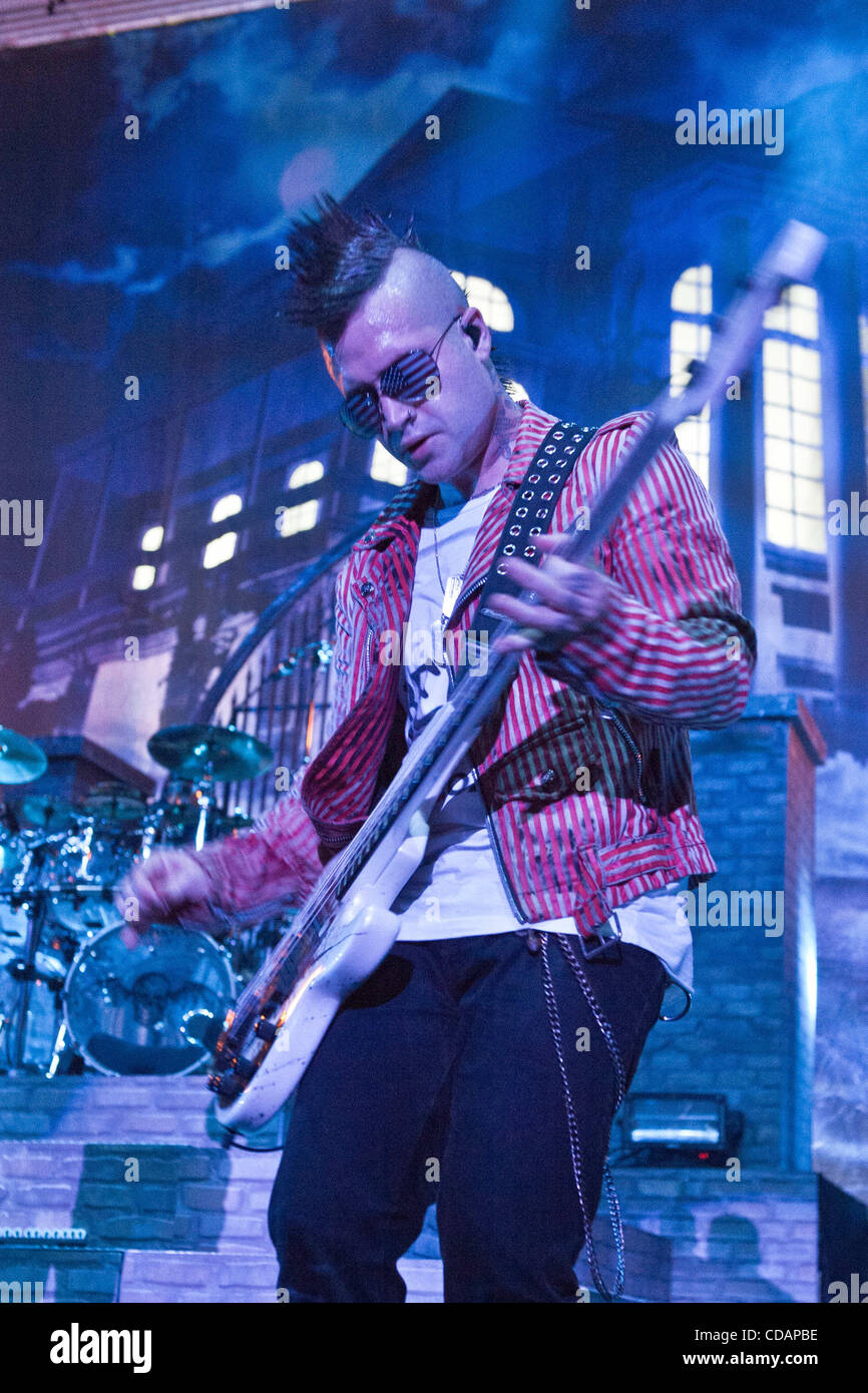 Johnny christ avenged sevenfold hi-res stock photography and images - Alamy