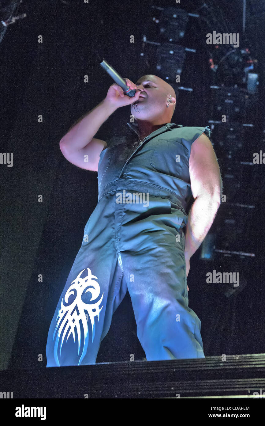 Sept. 10, 2010 - Dallas, Texas, United States of America - Lead singer ...