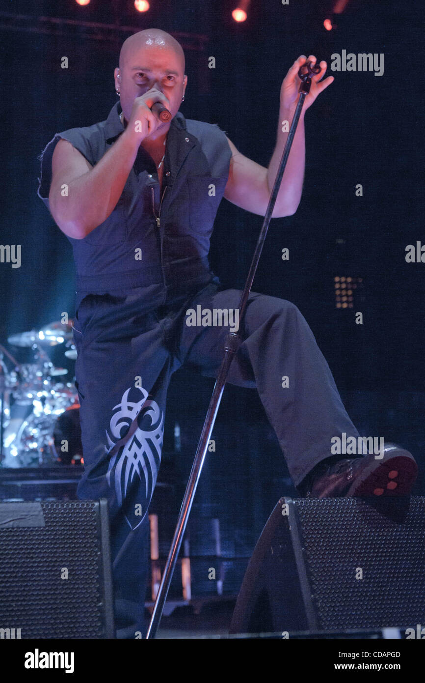 Sept. 10, 2010 - Dallas, Texas, United States of America - Lead singer ...