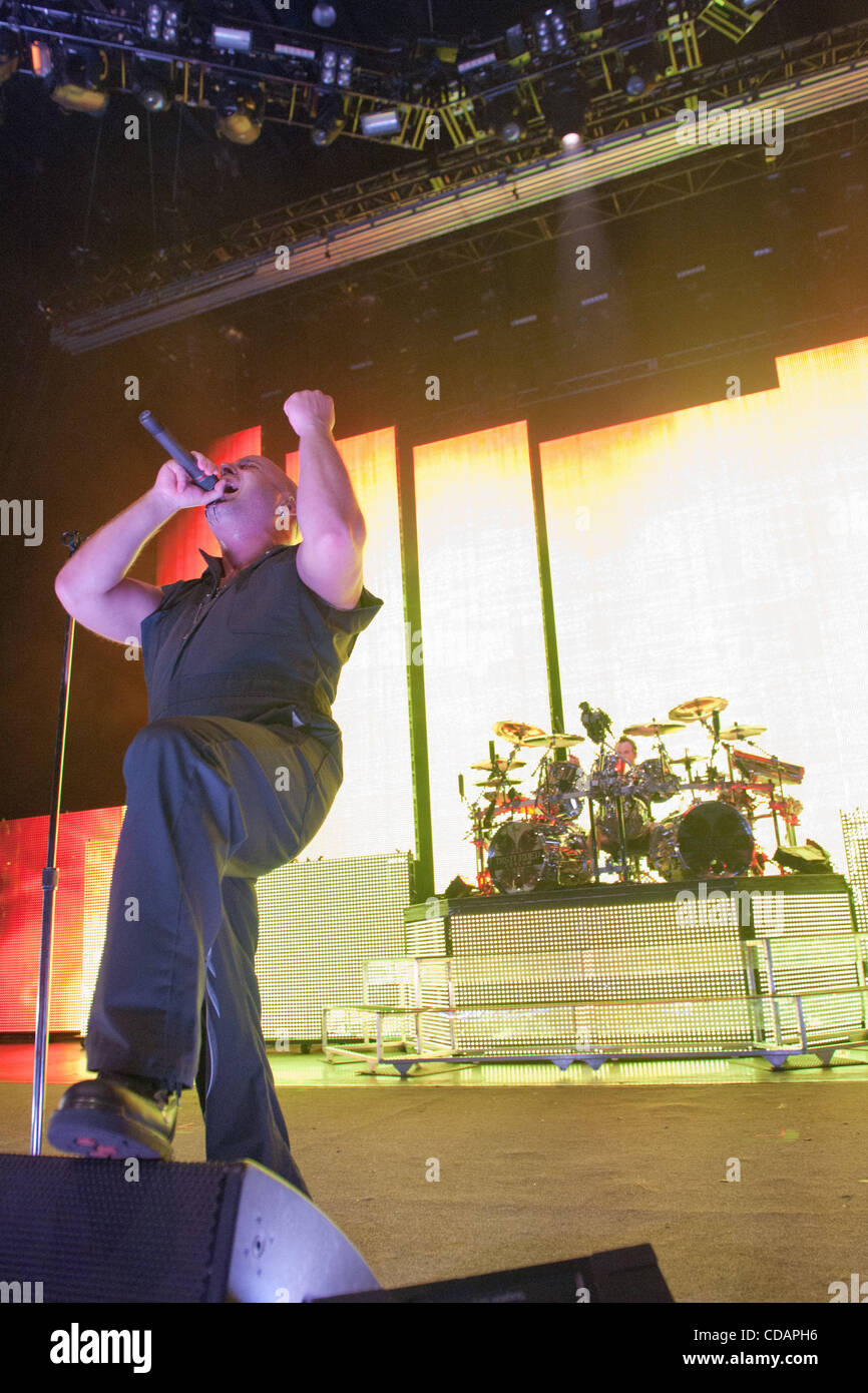 Sept. 10, 2010 - Dallas, Texas, United States of America - Lead singer ...